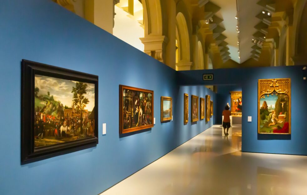 Museum & Gallery Lighting - Lighting Displays & Designs | TCP